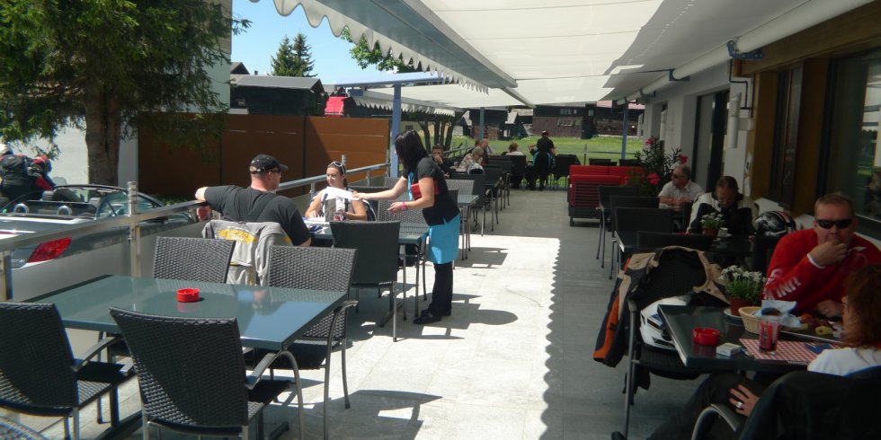 Hotel Astoria Ulrichen | Hotel Astoria im Obergoms in Ulrichen ...